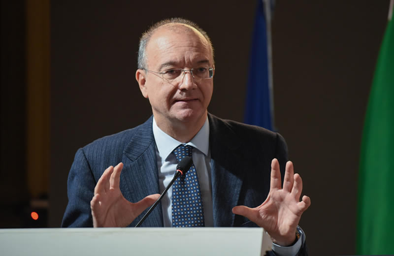 Contrasto alla violenza di genere, Valditara: 'A breve le linee guida ...